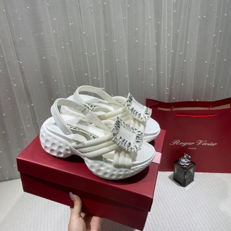 Jual BRANDED RV SNEAKERS | Shopee Indonesia