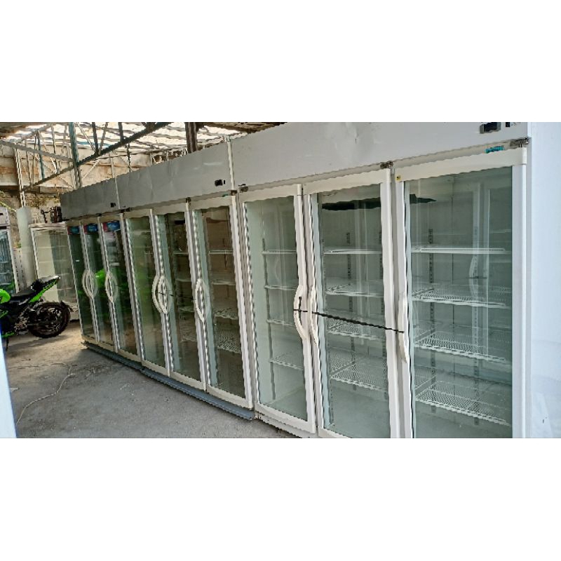 Jual SECOND/BEKAS SHOWCASE 3 PINTU MERK PANASONIC/DISPLAY CHILLER ...