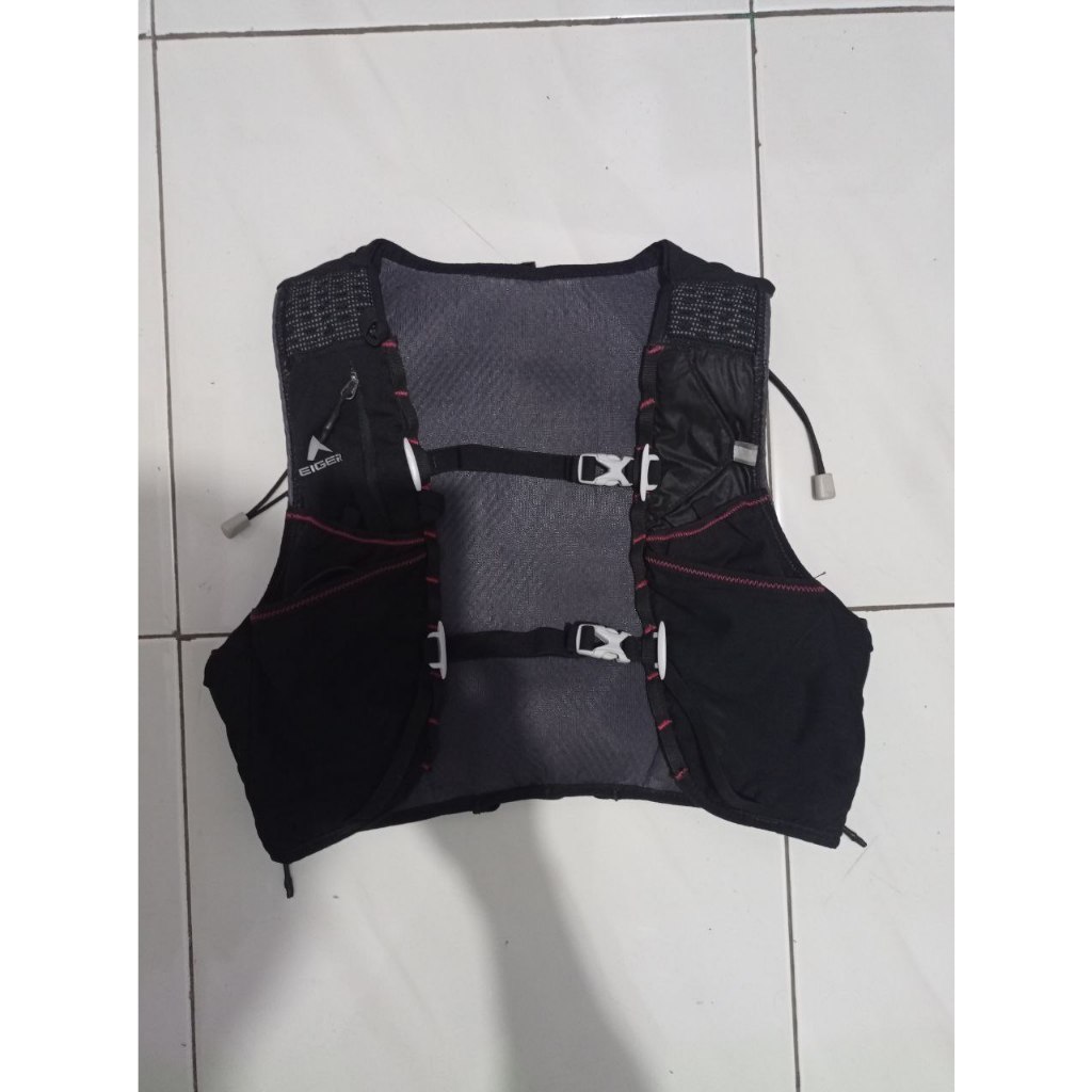 Jual vest trail eiger flowmotion 5 liter BACKPACK running tas hydration ...