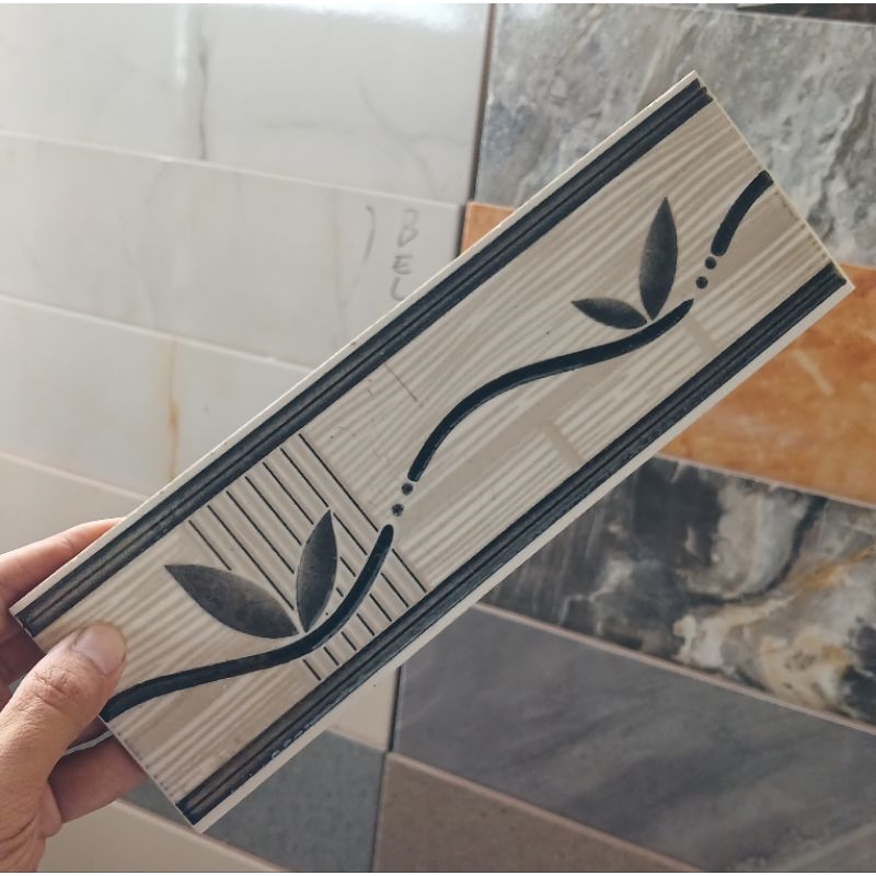 Jual list keramik ukuran 8x25 lis dinding list keramik dinding ukuran ...