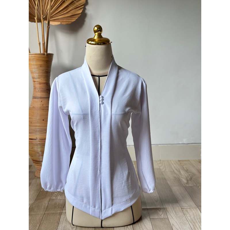 Jual kebaya kartini crinkle airflow variasi kancing bungkus model ...