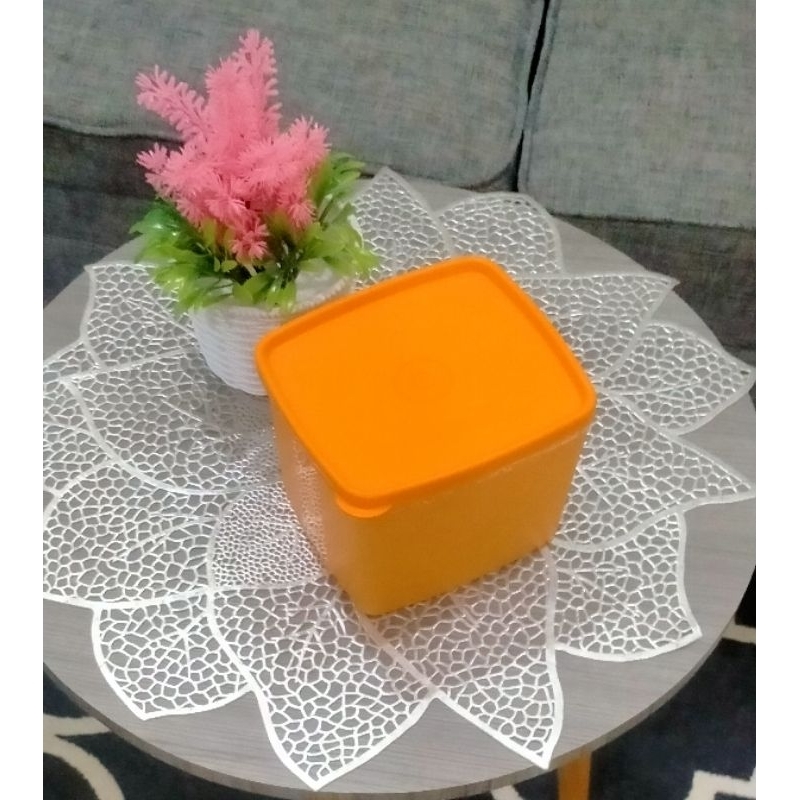 Jual Tupperware medium square ORI Round toples kotak orange prelove ...