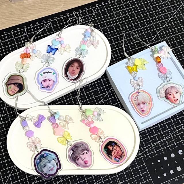 Jual strap handphone keychain kpop gantungan hp keychain acrylic ...