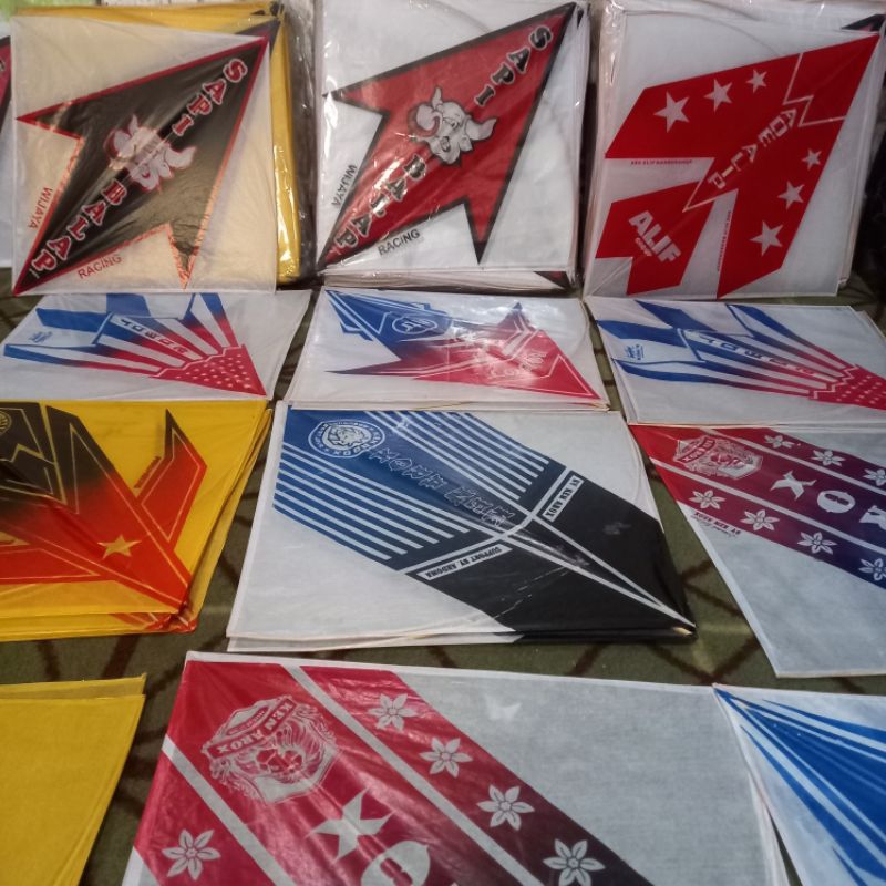 Jual layangan sapi balap 5pcs mix layangan standard 50pcs | Shopee ...