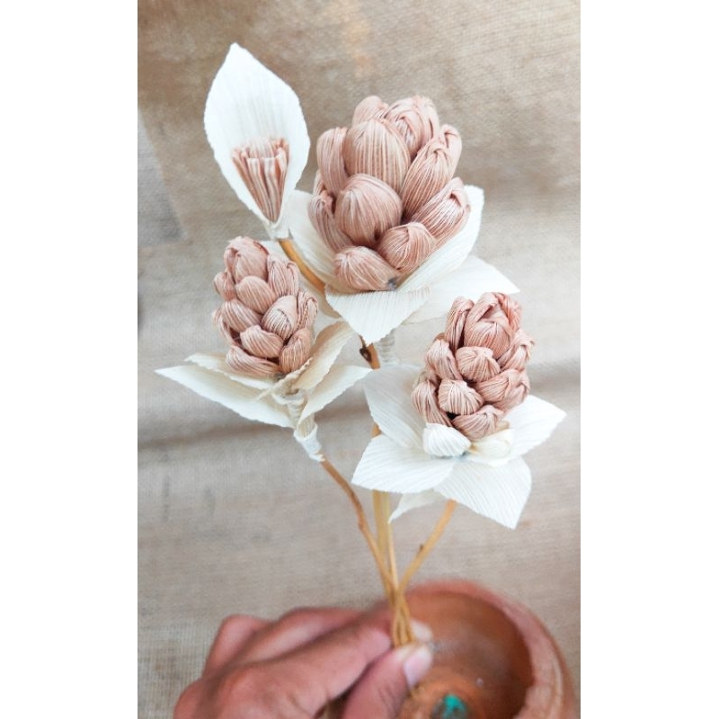 Jual bunga klobot kulit jagung bertangkai untuk hiasan meja, hiasan ...