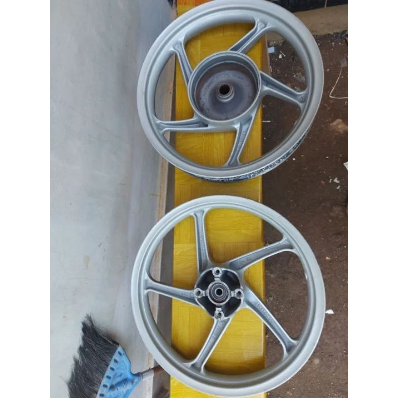 Jual velg racing beat fi original pnp beat karbu beat new scoopy ...