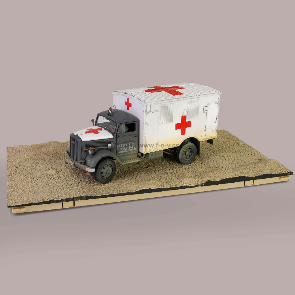 Jual Truk Kfz. 305 Opel Blitz Ambulance White Skala 1:32 Forces of ...