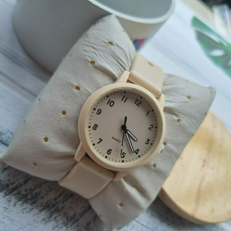 Jual COD JAM TANGAN WANITA CASUAL DEWASA RUBBER KEKINIAN ELEGAN TERBARU ...