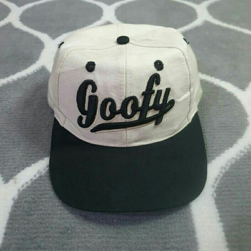 Jual Topi Vintage Disney Goofy two-tone cream black | Shopee Indonesia