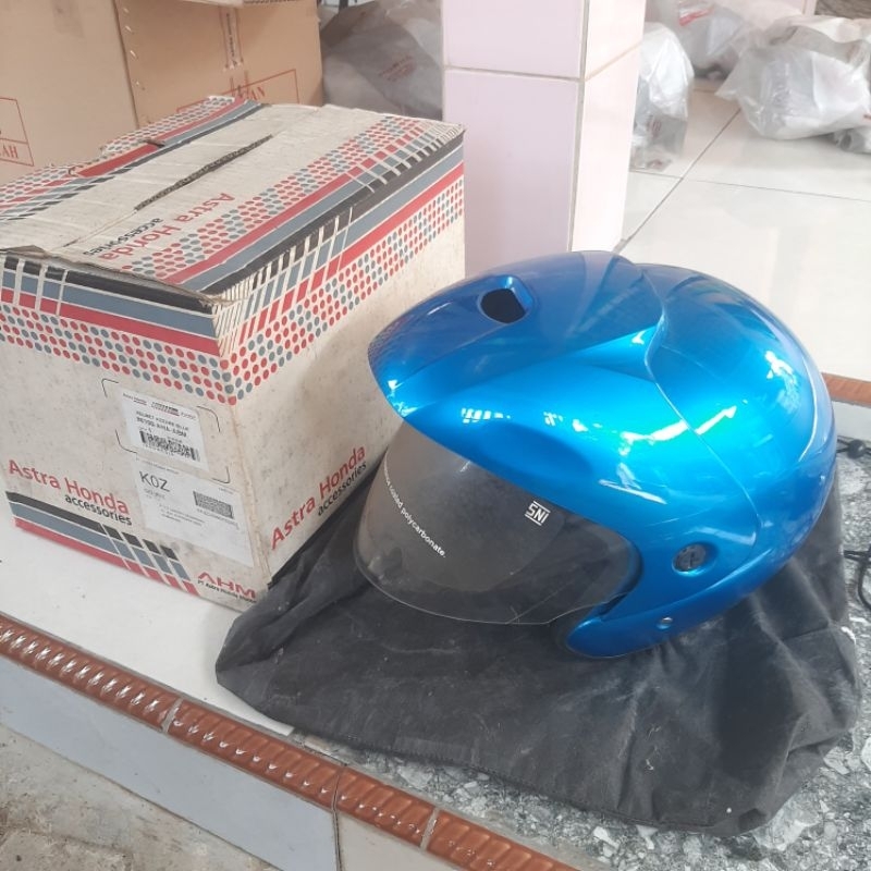 Jual HELM BAWAAN HONDA VARIO KARBU WARNA ASLI BIRU ORIGINAL HONDA NOS ...