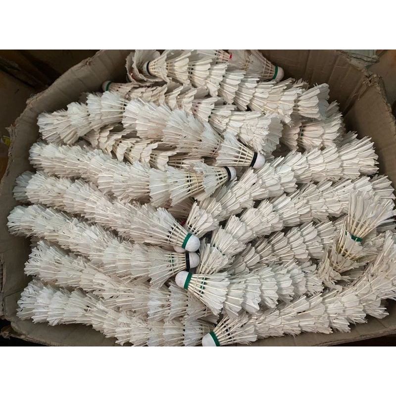 Jual SHUTTLECOCK UNTUK MAIN ANAK DI RUMAH ( LIMBAH ) PENGIRIMAN PAKAI ...