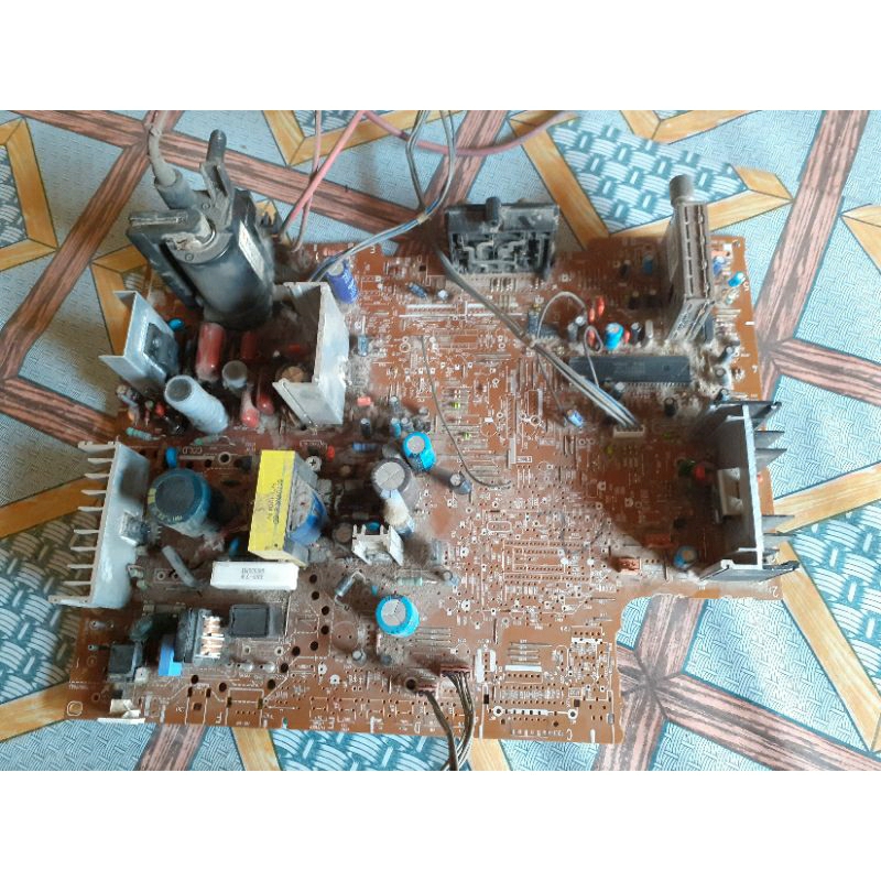 Jual mesin tv tabung LG 21 inch ultra slim non ew | Shopee Indonesia