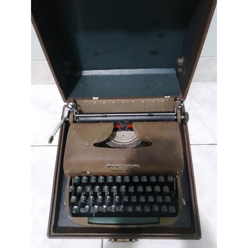 Jual Mesin Ketik Tik Manual Remington Travel Typewriter Riter Jadul ...