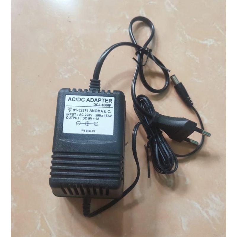 Jual Adaptor DC 9V 1A input AC 220V adaptor dc 9vol 1amper | Shopee ...