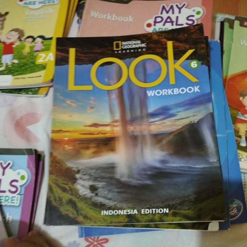 Jual Buku Workbook Look 6 National Geographic Second | Shopee Indonesia