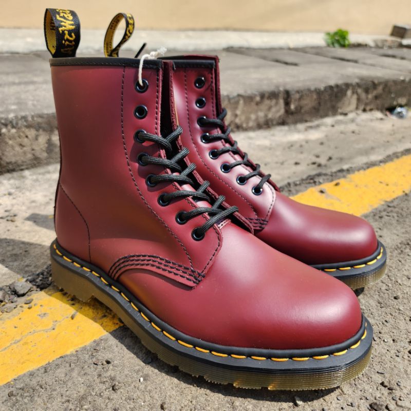 Jual (HOT ITEM) NEW Sepatu Docmart Boots Dr.martens 1460 Red Cherry 8 hole Ultimate PK Quality ...