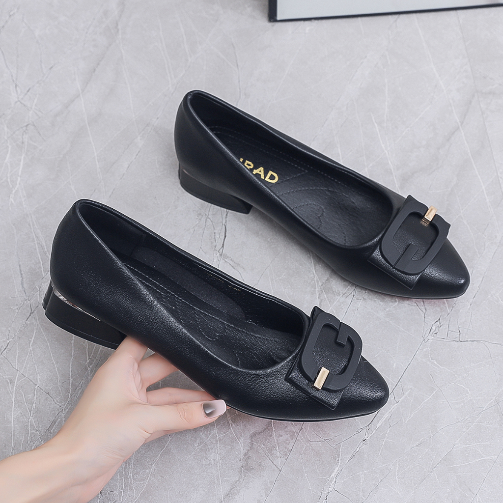 Jual LURAD Sepatu Cewek Sepatu Hitam Sepatu Wanita 23009 Hak Rendah ...