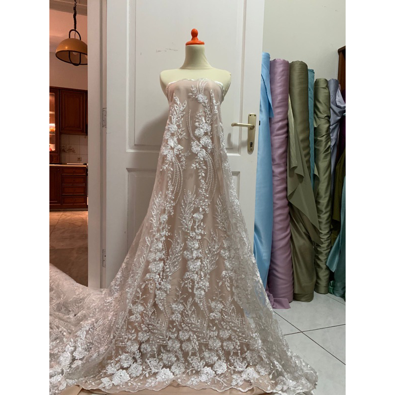 Jual Kain Brukat Tile Bordir Payet Bahan Kebaya Akad Victoria Dress Elegant Warna Putih | Shopee ...