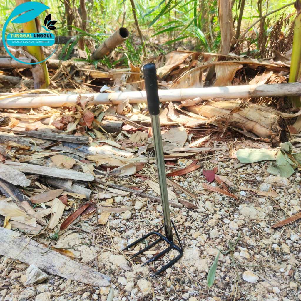 Jual Garuk Sampah Besi 50CM Gagang Karet - Garpu 4 Jari Pembersih Got ...