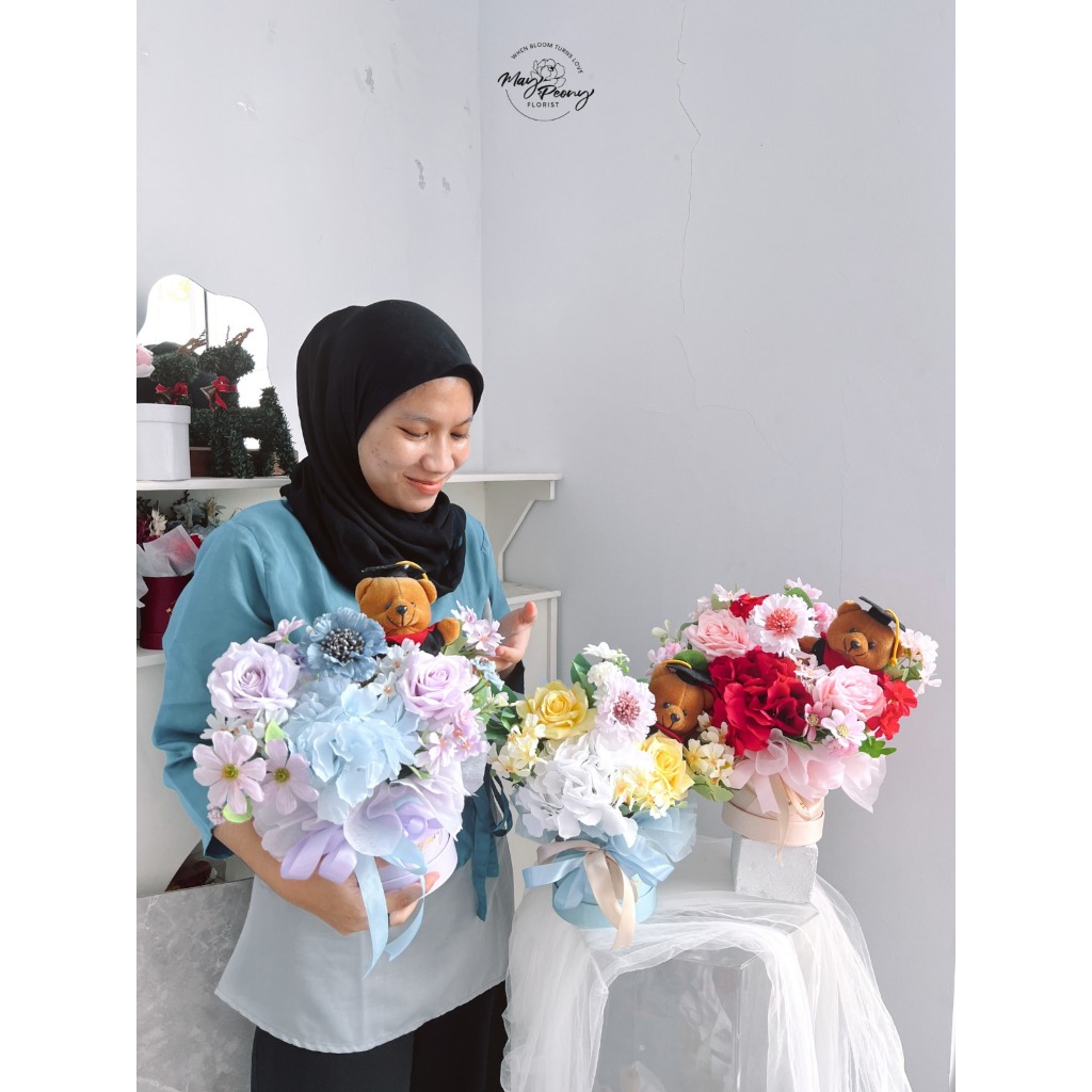 Jual ARTIFICIAL GRADUATION MICHELLE BLOOM BOX - BOX BUNGA PALSU BOX ...