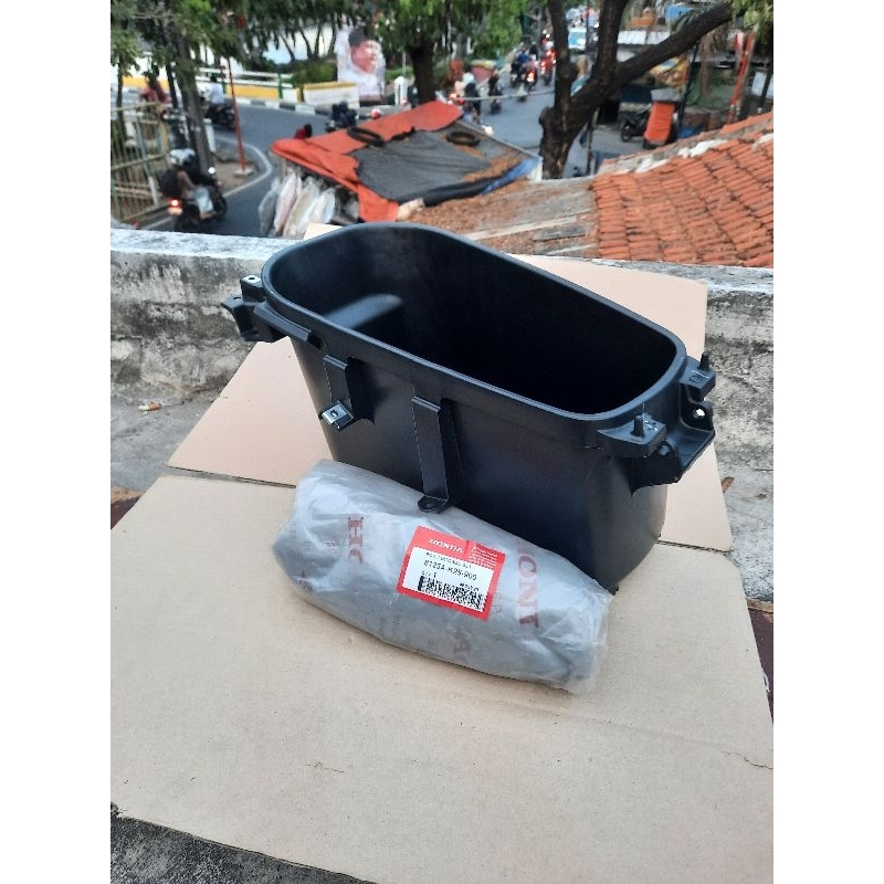 Jual Box Bagasi Bawah Jok Honda Beat FI Lama 2012 2014 Starter Kasar ...
