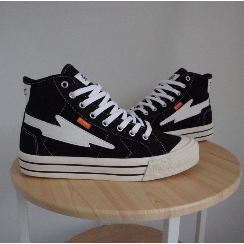 Jual Sepatu Xternal - Mitterns Storm High Black White Kasual Original ...