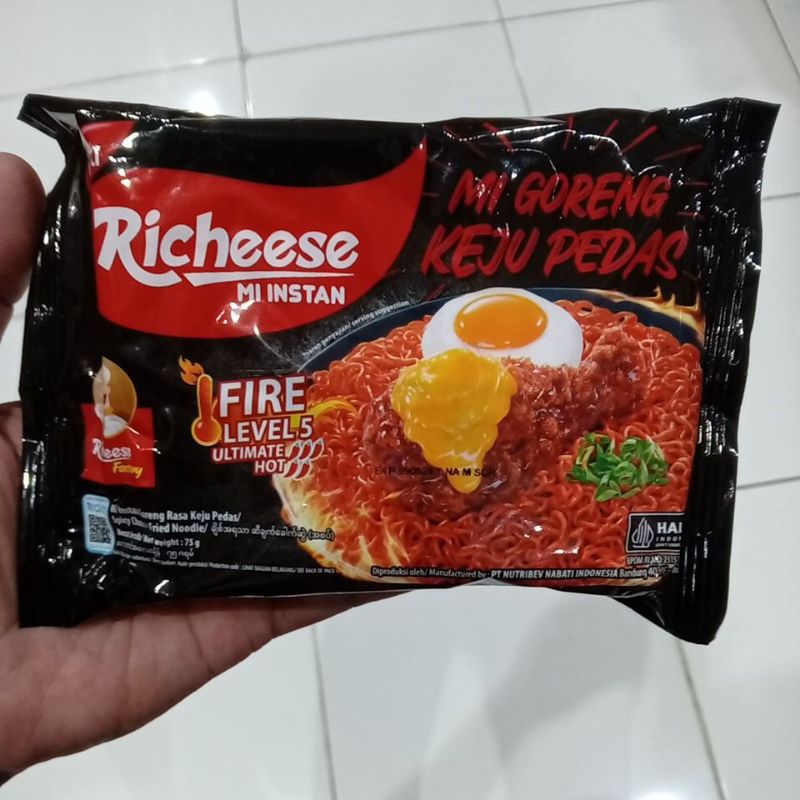Jual Mahbubah - Nabati Richeese 75 g Mi Instan Goreng Rasa Keju Pedas ...