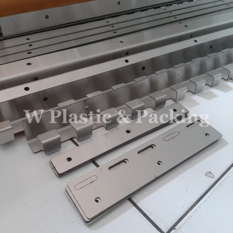 Jual Bracket hanger stainless / Gantungan tirai pvc curtain 1meter ...
