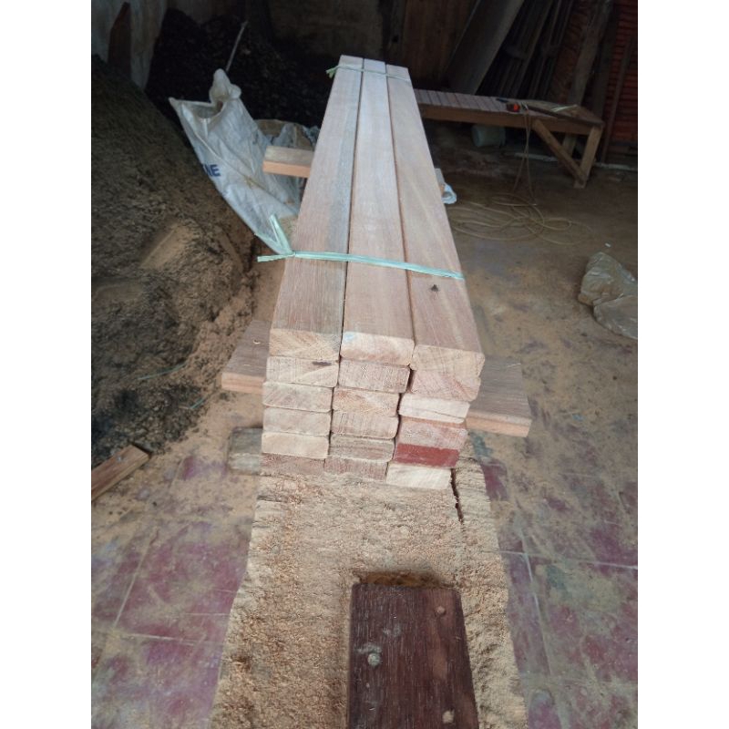 Jual Kayu Ulin 2x3 cm Kisi-Kisi Wall Panel Wall Batten Jual Batangan ...