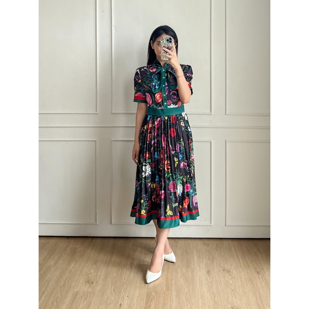 Jual DOLLA - Sydney Dress Black Midi Floral Dress Gaun Formal | Shopee ...