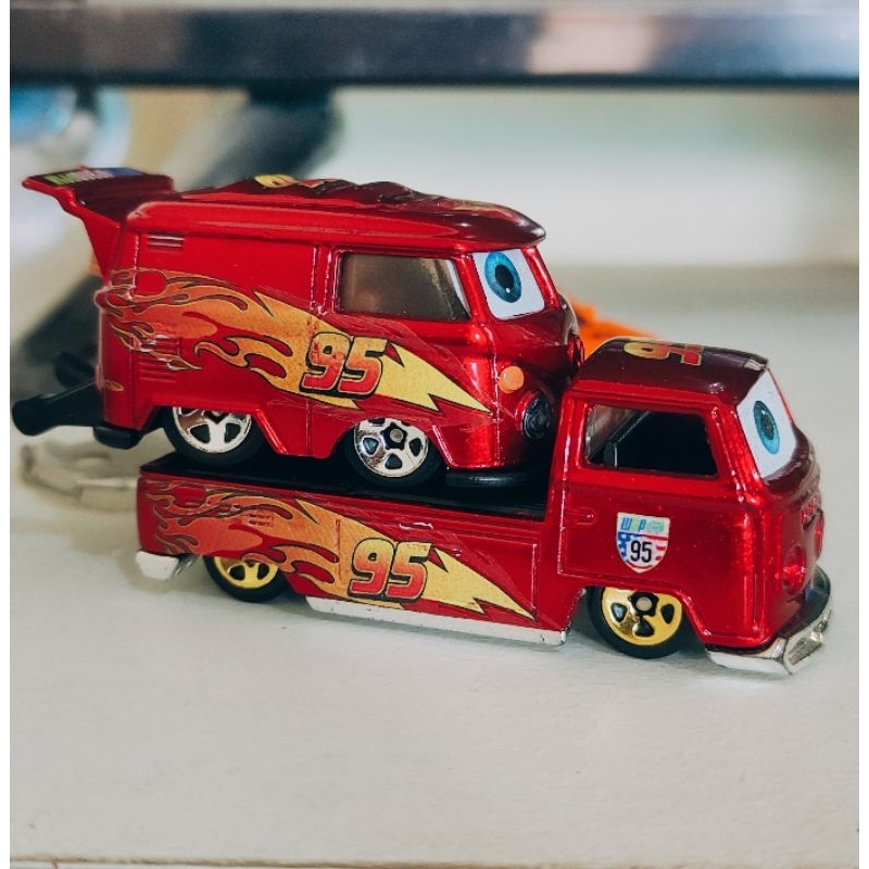 Jual hotwheels kool combi custom lightning mcqueen dan t2 pick up ...