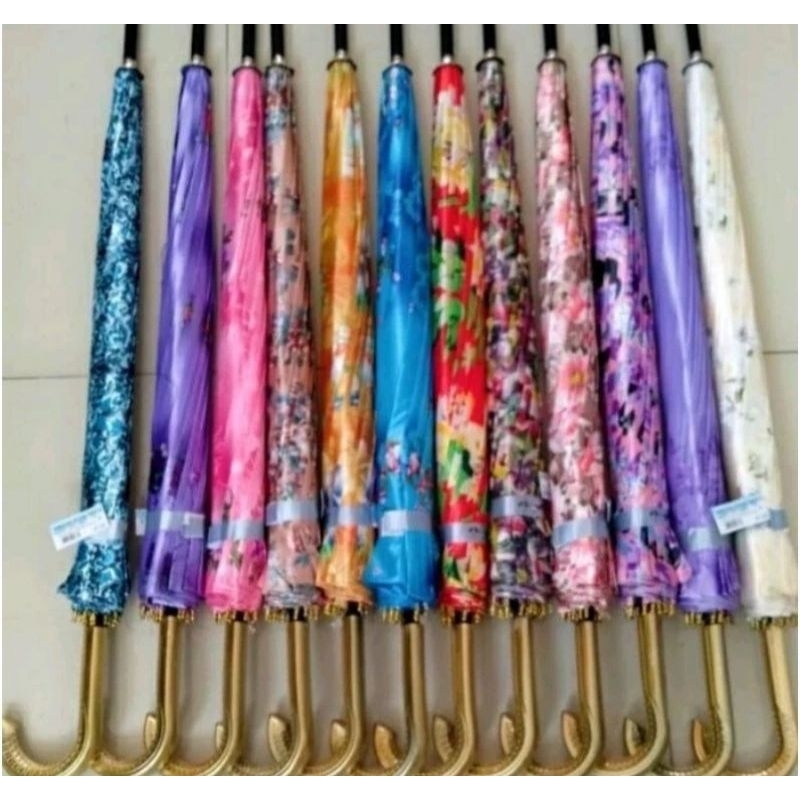 Jual Payung saten gagang emas rangka 16 jari besar / payung satin ...