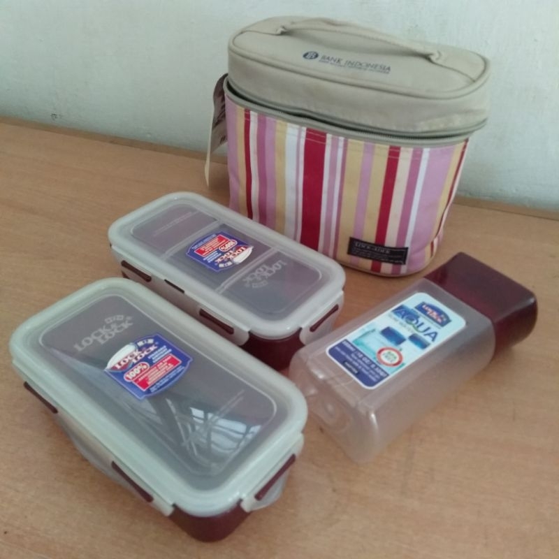 Jual [Exclusive BI Merchandise] Lunch Box Bag Set 3 Pcs Lock & N Lock HPL752 Kotak Bekal Makan ...