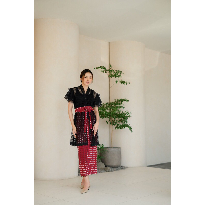 Jual Riskavebrie - Mahesvari Lace Set | Shopee Indonesia