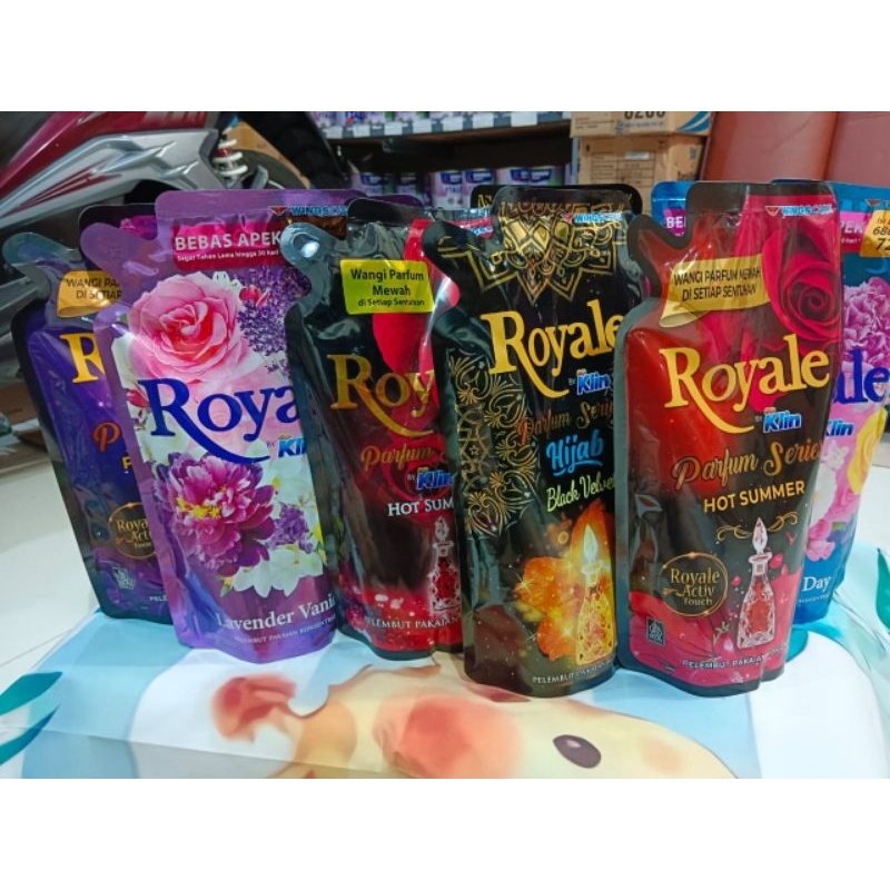 Jual Royale Softener 680ml dan 720ml So Klin Pewangi Pelembut Pakaian ...
