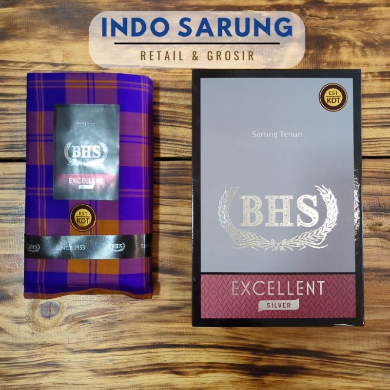 Jual BHS EXCELLENT KDT SILVER Sarung Dewasa Motif Kotak Klasik Terbaru ...