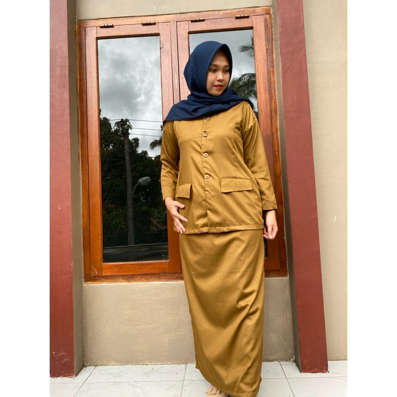 Jual Setelan kerja/pdh keki tua model kerah Rever bawahan rok | Shopee ...