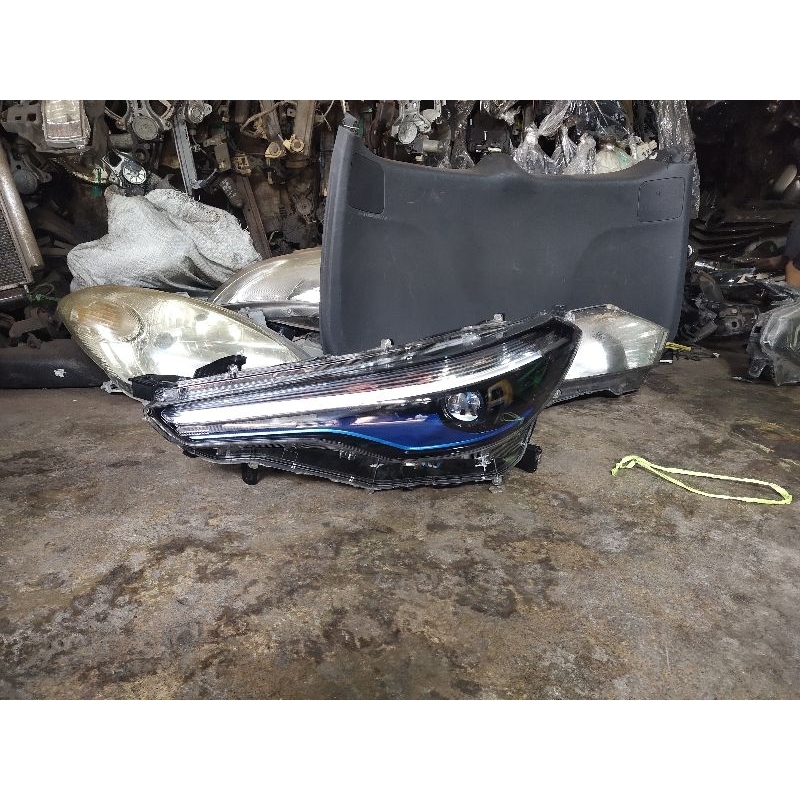 Jual Headlamp Corolla Cross Kiri Original | Shopee Indonesia