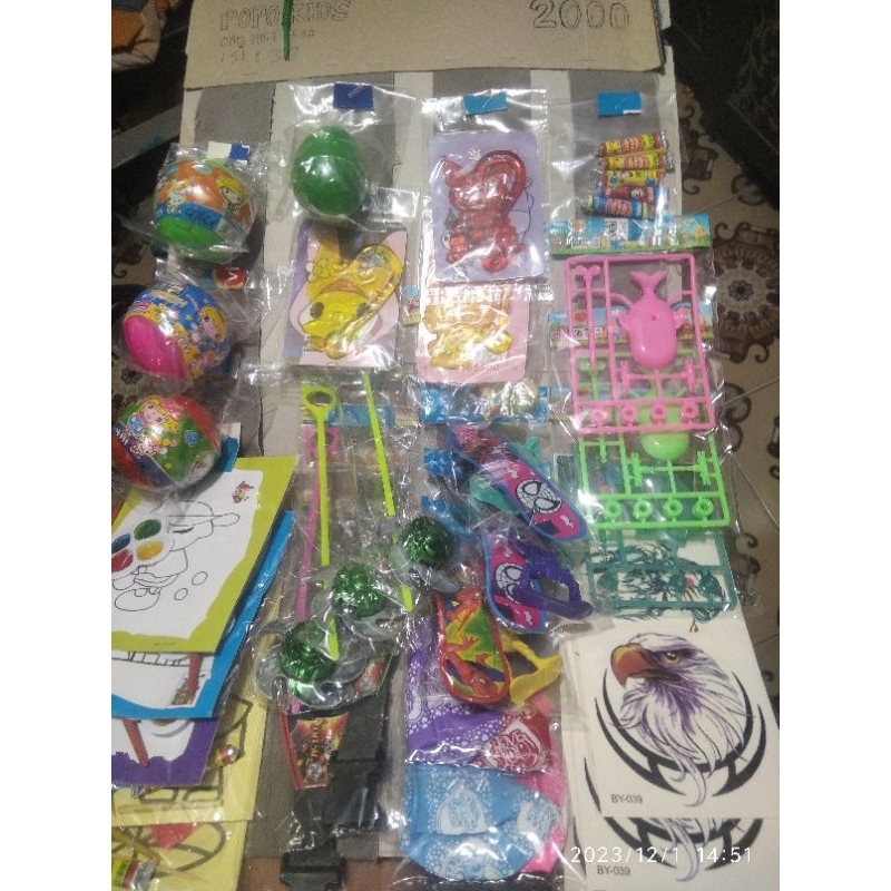 Jual Mainan Anak Renceng/Rentengan serba 2000 isi 30 pcs | Shopee Indonesia