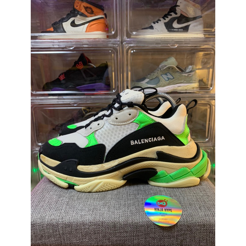 Jual TRIPLE S MR PORTER NEON GREEN , SNEAKERS ITALY , SHOES ITALY ...