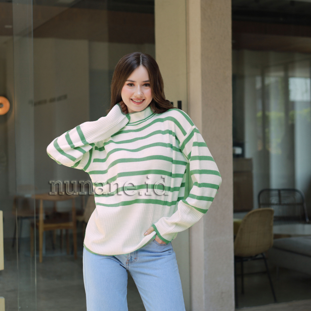 Jual Sweater wanita stripe PREMIUM - Haru Knit Two tone Oversize Sweater - gracia turtleneck ...