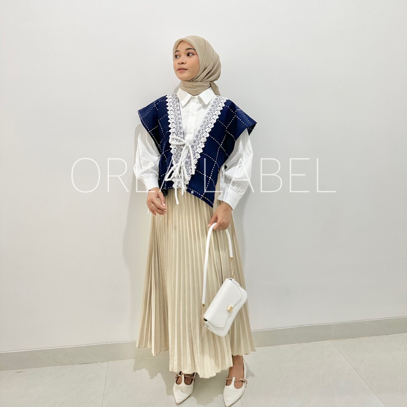 Jual (READYSTOCK) Tania vest / vest batik modern /baju kantor / vest ...