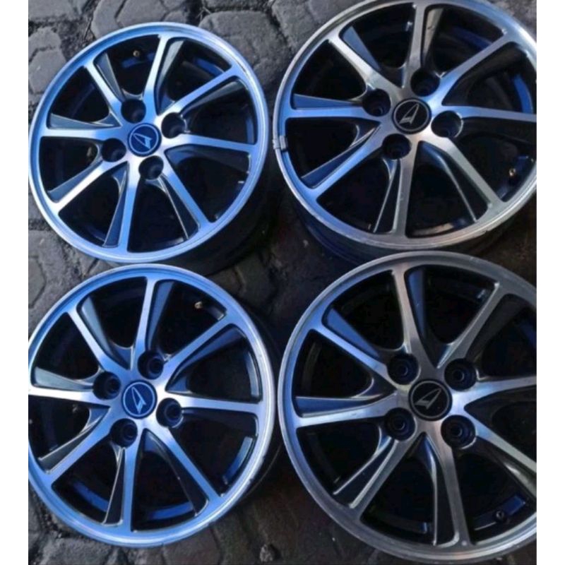 Jual 4 velg R14 PCD 100 ori daihatsu sigra / ayla + ban baru 2024 | Shopee Indonesia