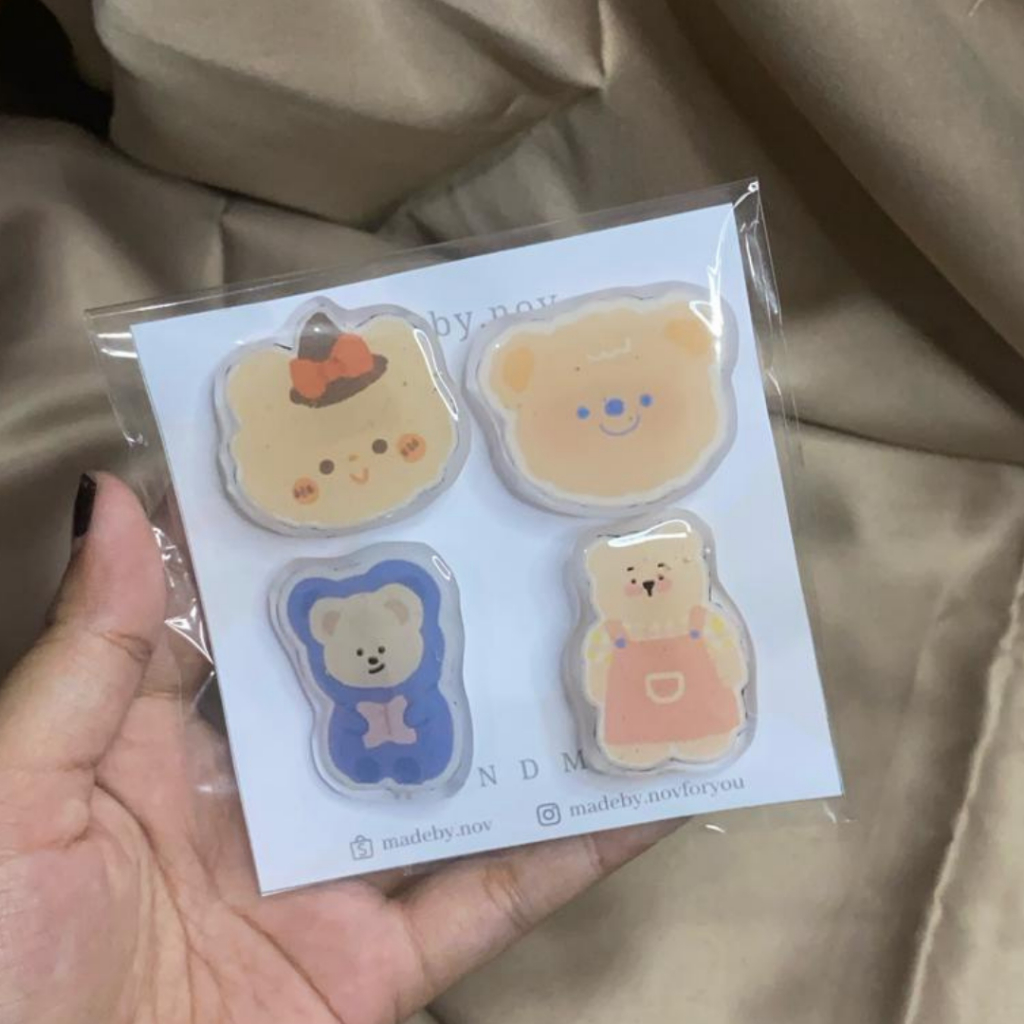 Jual PIN ACRYLIC SET/ PIN AESTHETIC/ PIN TAS/ PIN KEKINIAN/ MURAH ...