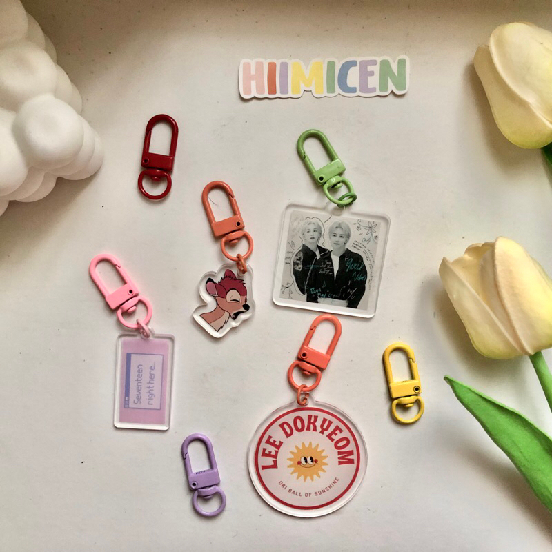 Jual Ganci akrilik custom 5x5cm| Keychain Acrylic | Charm acrylic ...