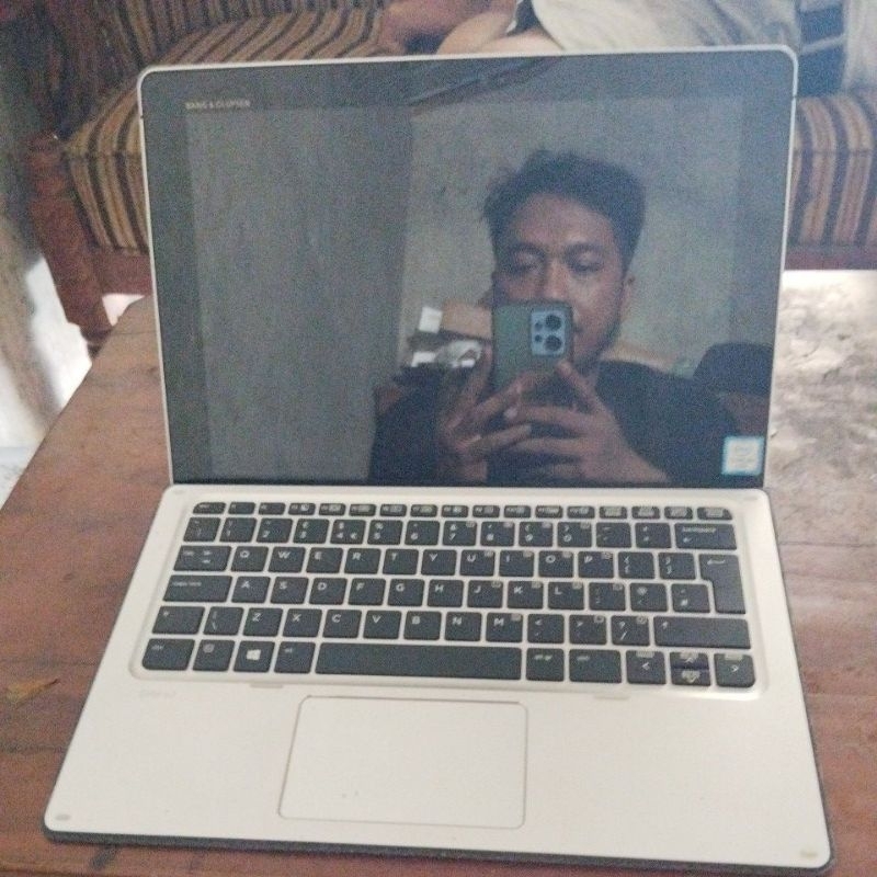 Jual dell g1 | Shopee Indonesia