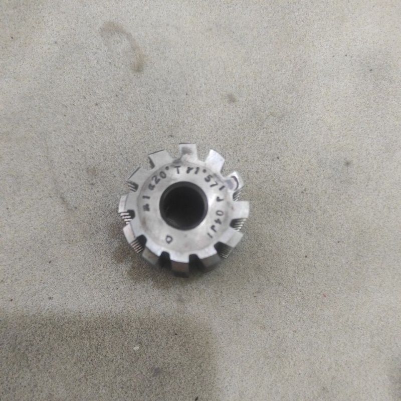 Jual cutter modul hobing m1 20⁰ cutter modul hobing roda gigi | Shopee ...