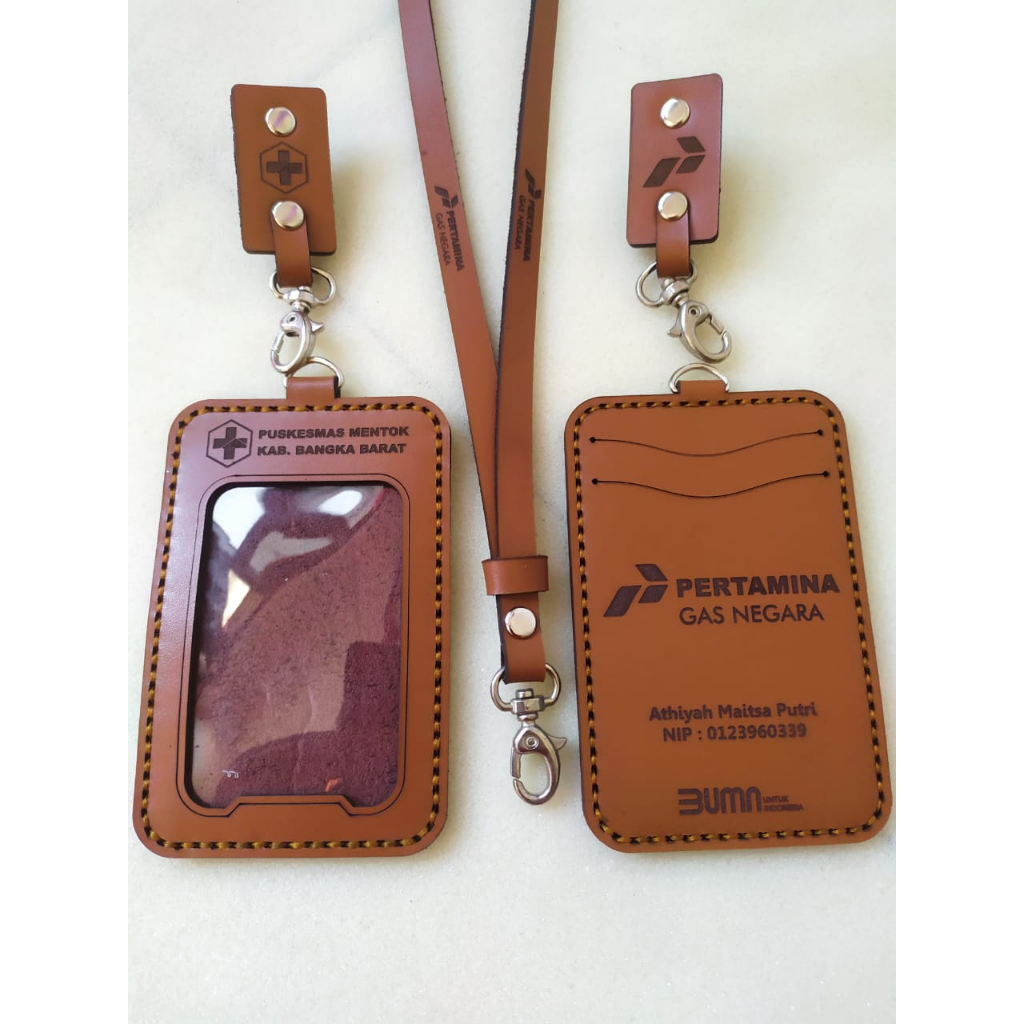 Jual ID card holder kulit asli Name tag kulit custom | Shopee Indonesia