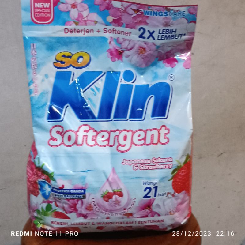 Jual Soklin Softergent Japanese Sakura & Strawberry 1800g | Shopee Indonesia