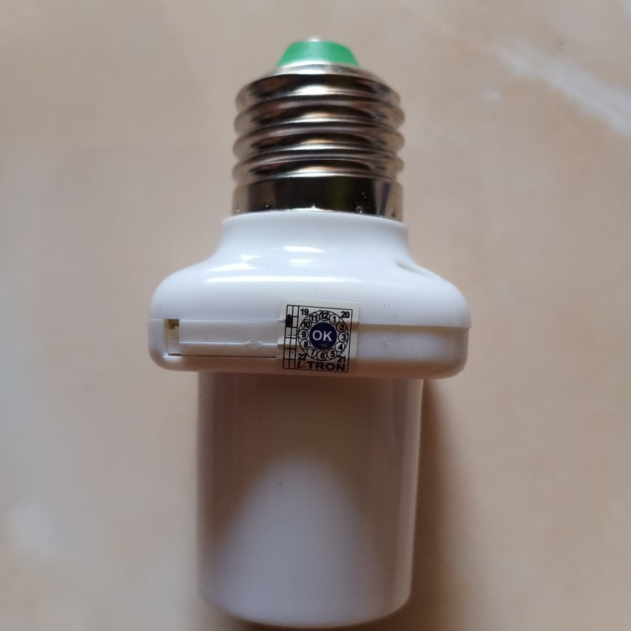 Jual FITTING LAMPU TIMER OTOMATIS 25W FA-224 | Shopee Indonesia